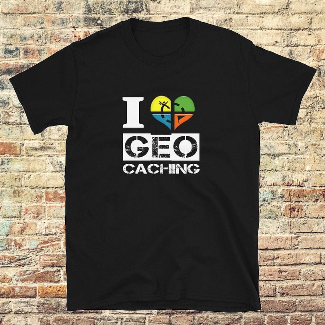 I Love Geocaching Logo Heart / Geocaching Tshirt / Geocacher Gift ...