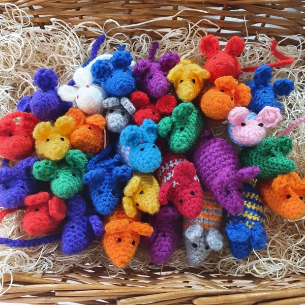 Knitted Mouse Toy - Etsy