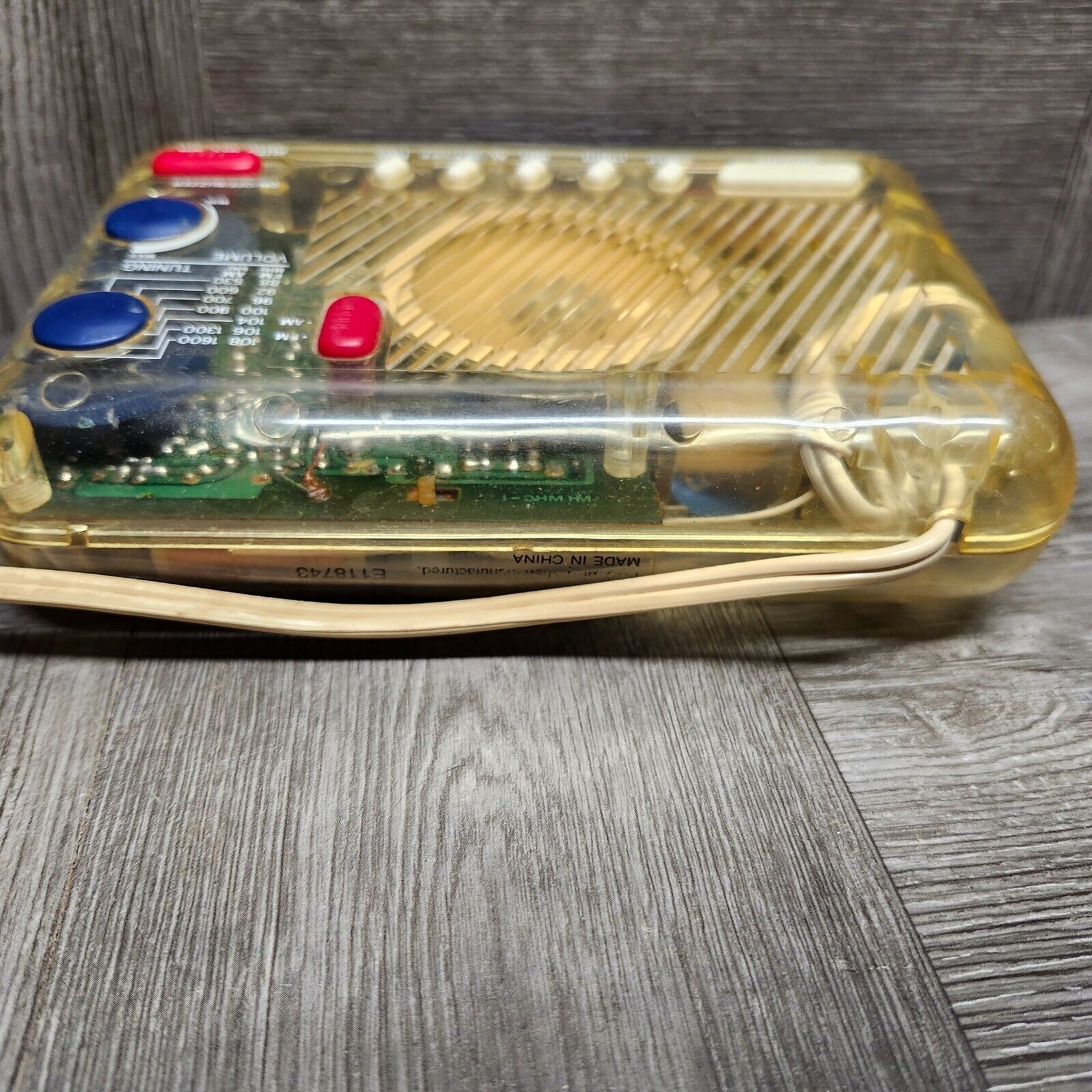 Tozai Clock Radio 2233T AM/FM Clear See Thru Alarm Clock 1998 Vintage ...