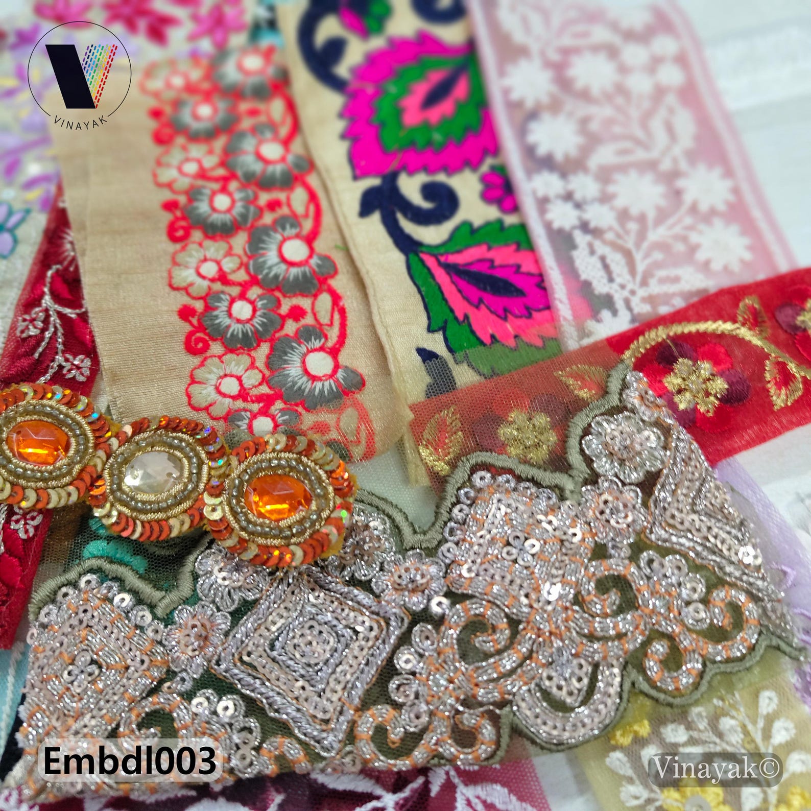 5" Bundle of 25 Pcs Lot of Embroider Trims, Beaded Sequins Assorted ...