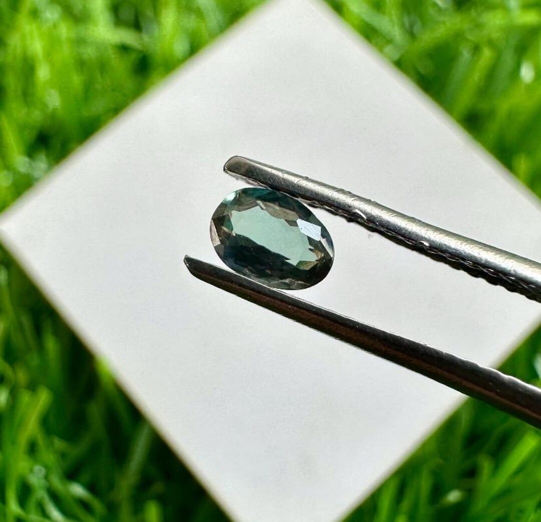 Natural Alexandrite Colour Change Oval 0.28cts Faceted Alexandrite ...