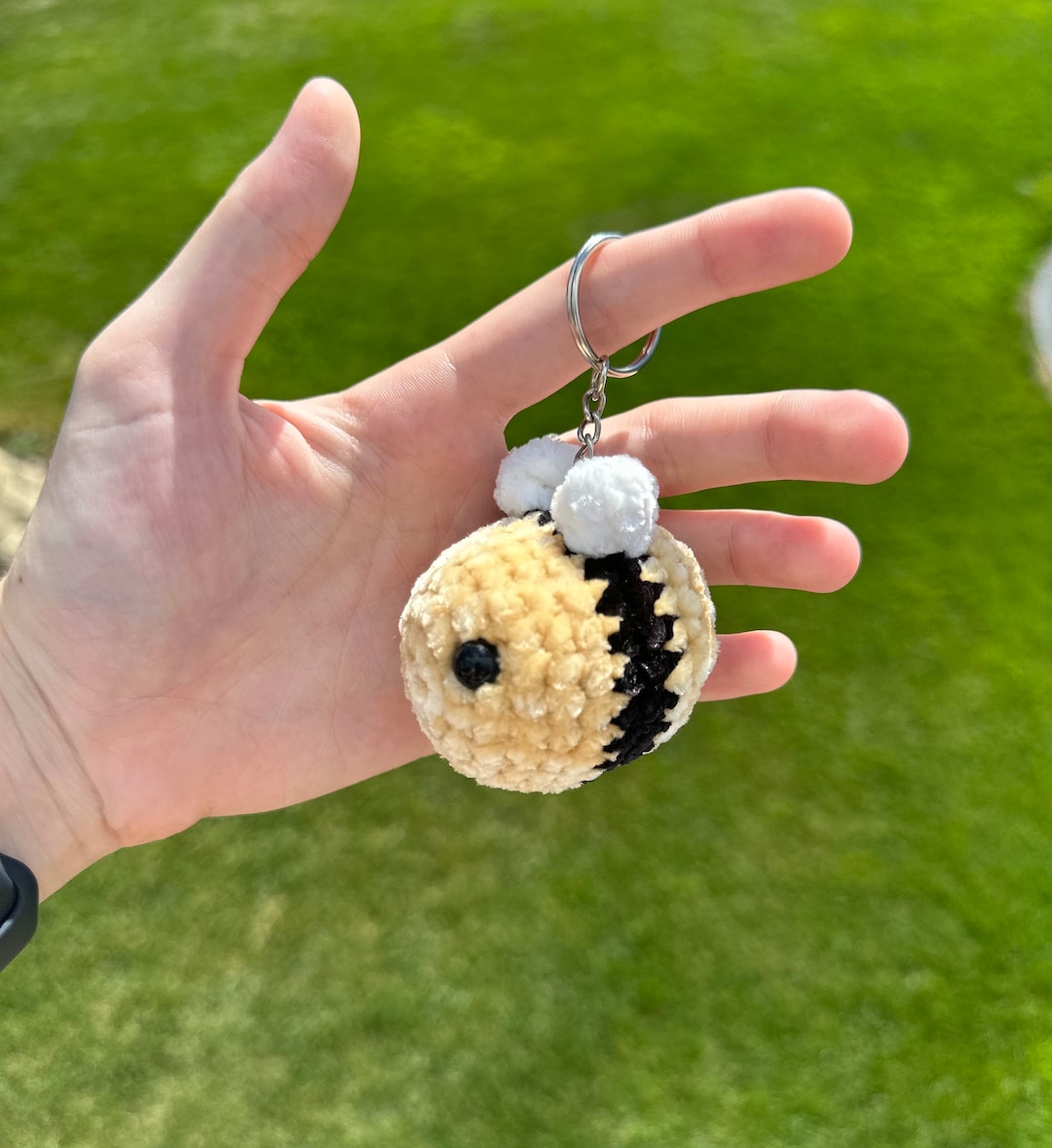 Handmade Crochet Bumblebee Keychain - Etsy