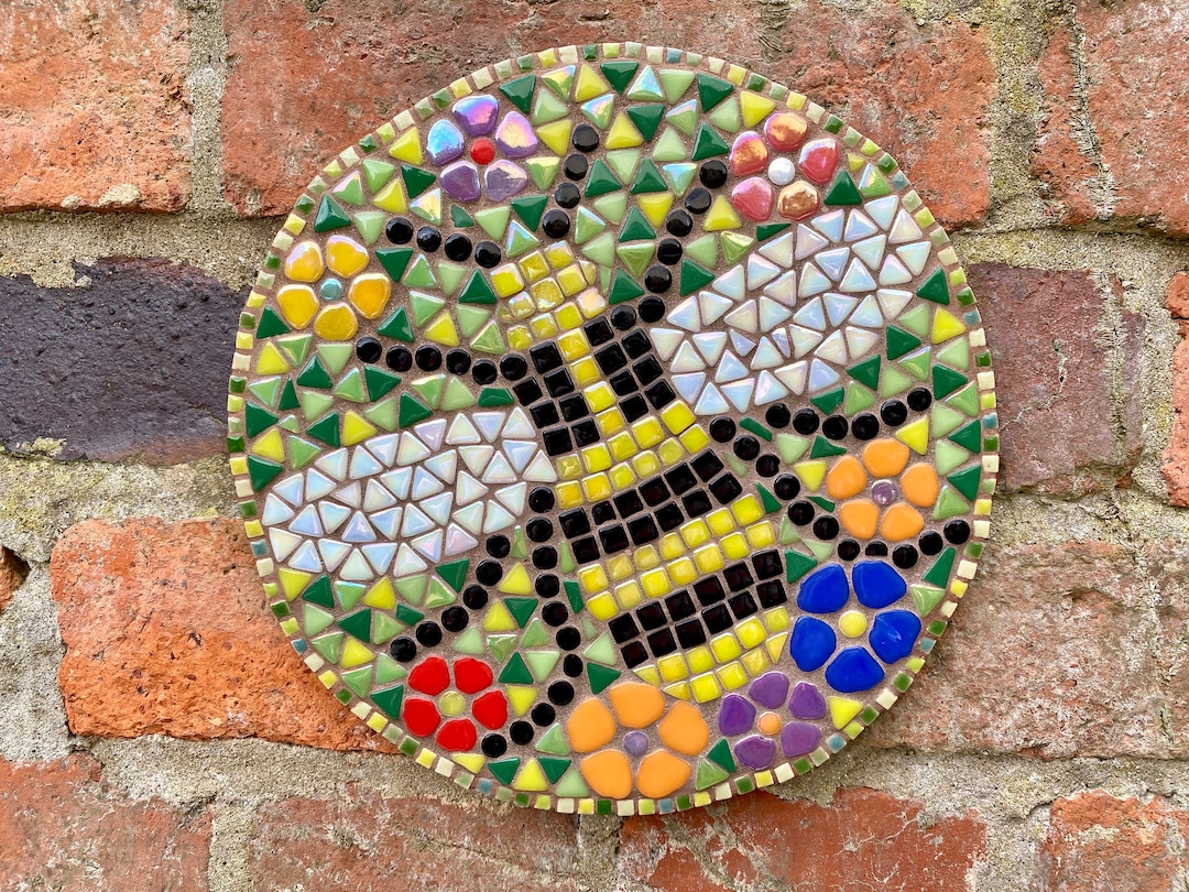 Mosaic Wall Art, Bumblebee Mosaic, Bespoke Art, Garden Art Decor, Bee ...