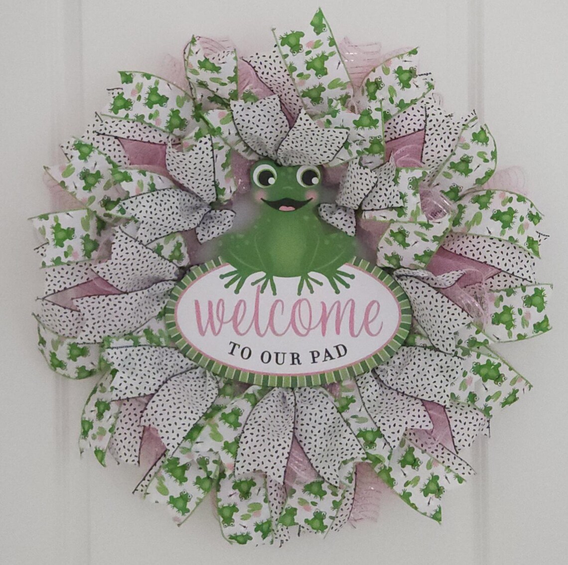 HAPPY FROG WELCOME Wreath, Pink Mesh, Daisy, Spring, Summer, Farmhouse ...