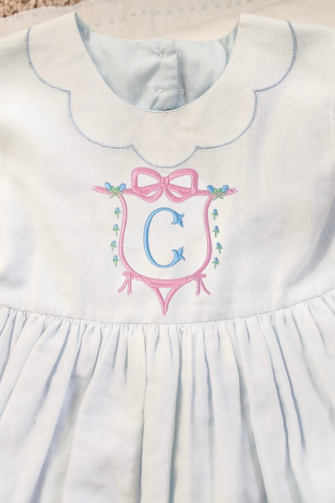 The Adley Heirloom Crest Machine Embroidery Design - Etsy