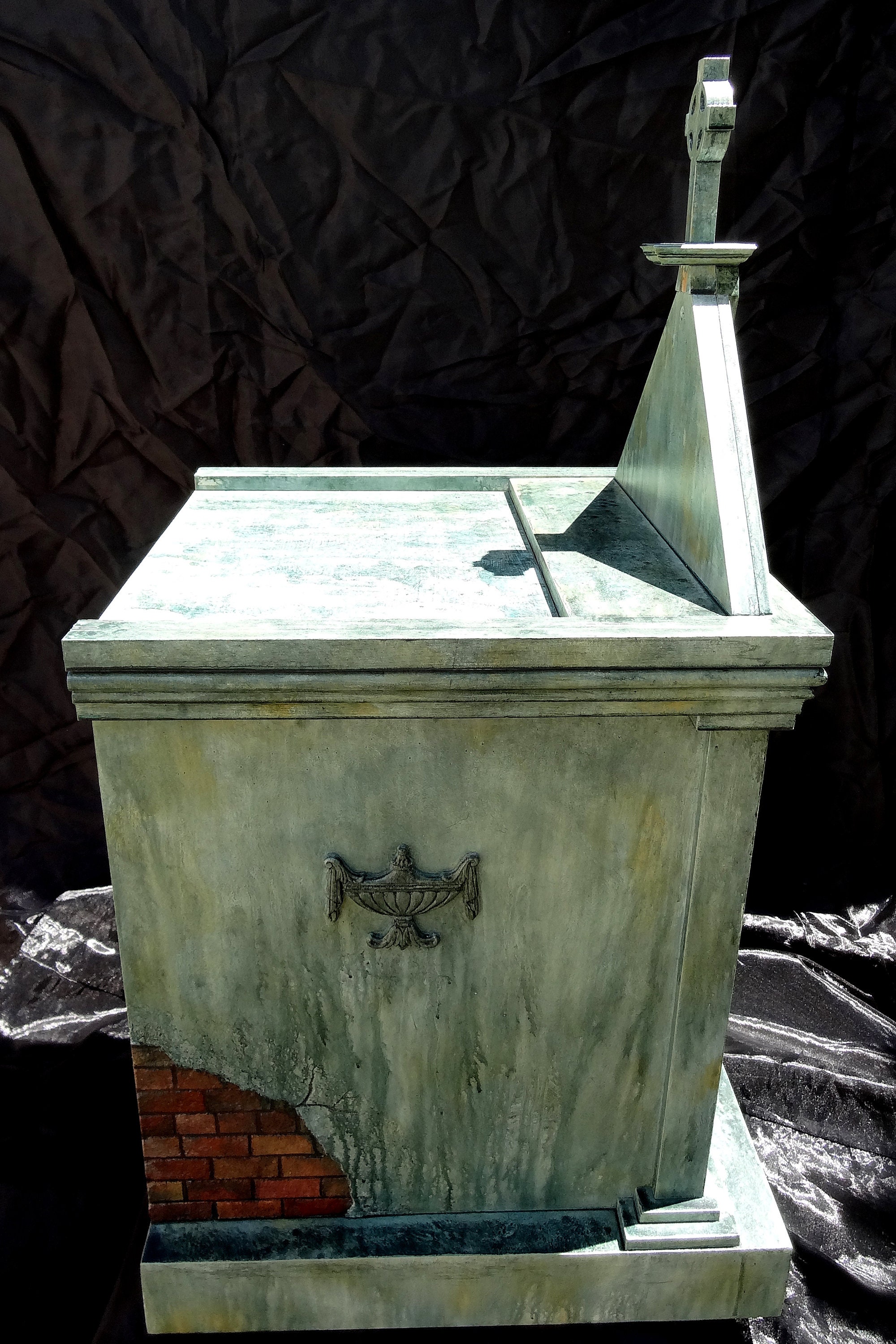 Mausoleum Cremation Urn Display Cabinet Customized Columbarium Family ...