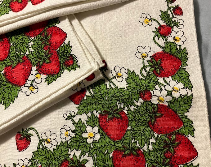 Strawberry Cloth Napkins 16" Strawberries Vintage Set of 3 - Etsy