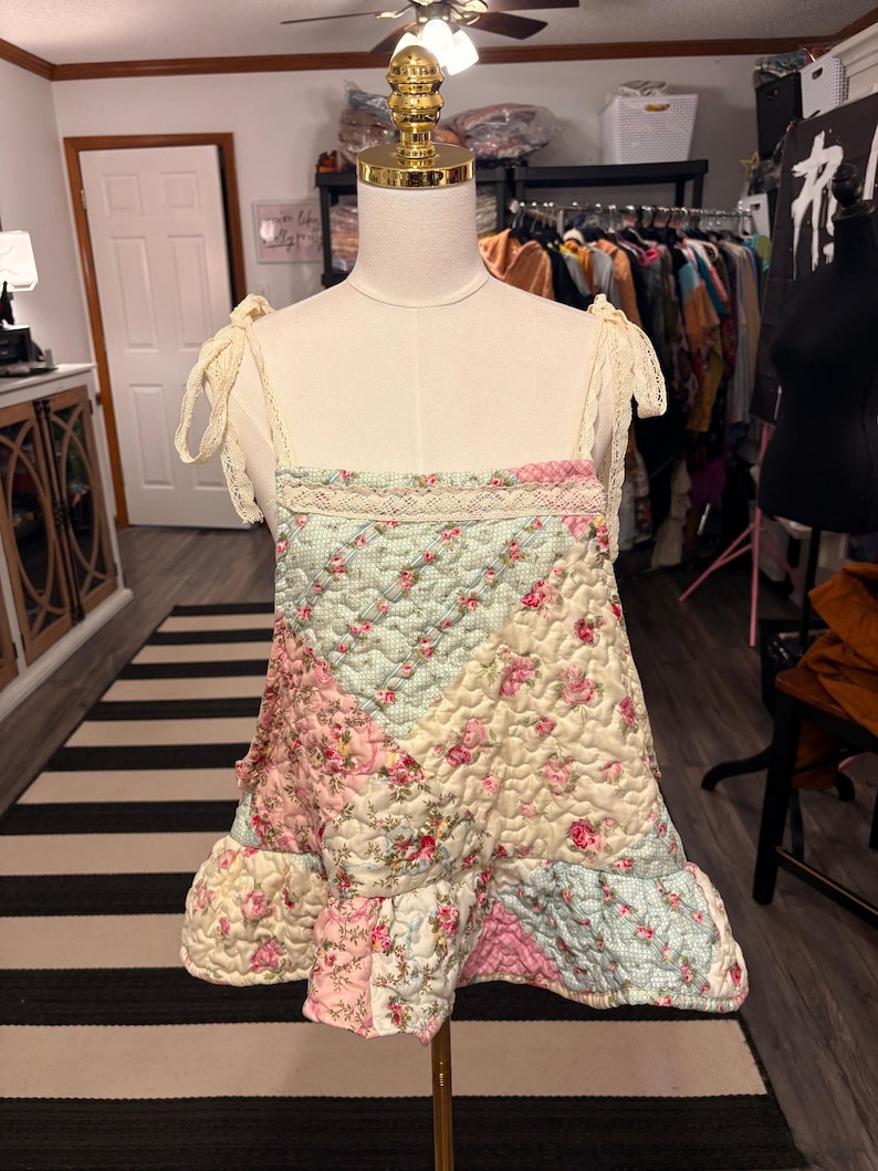 Shabby Chic Upcycled Quilt Art Smock Cropped One Size Fits a Small to ...