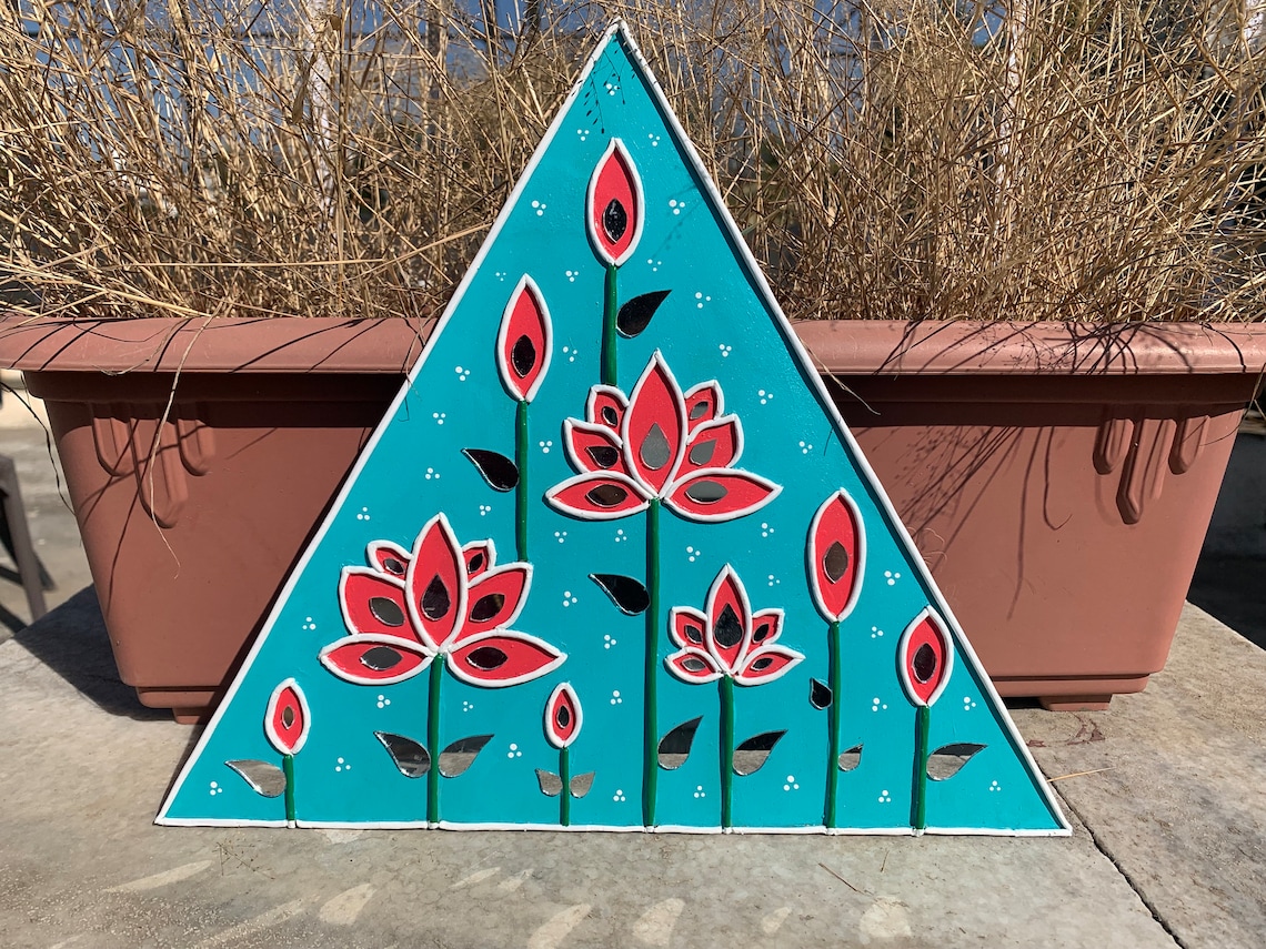 Pichwai Lotus Wall Hanging, Lippan Art Wall Art, Clay and Mirror Wall ...