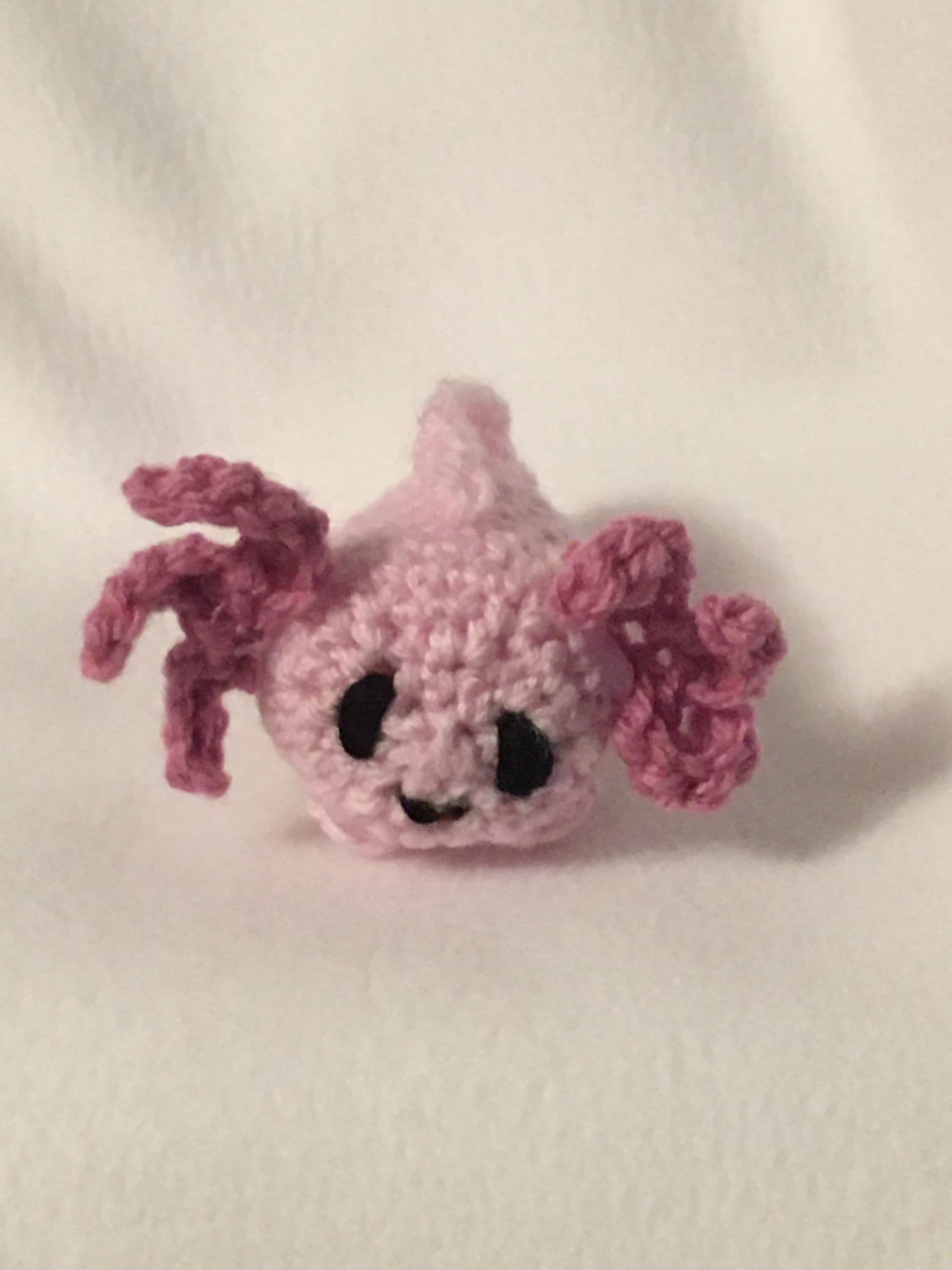 Axolotl amigurumi charm | Etsy