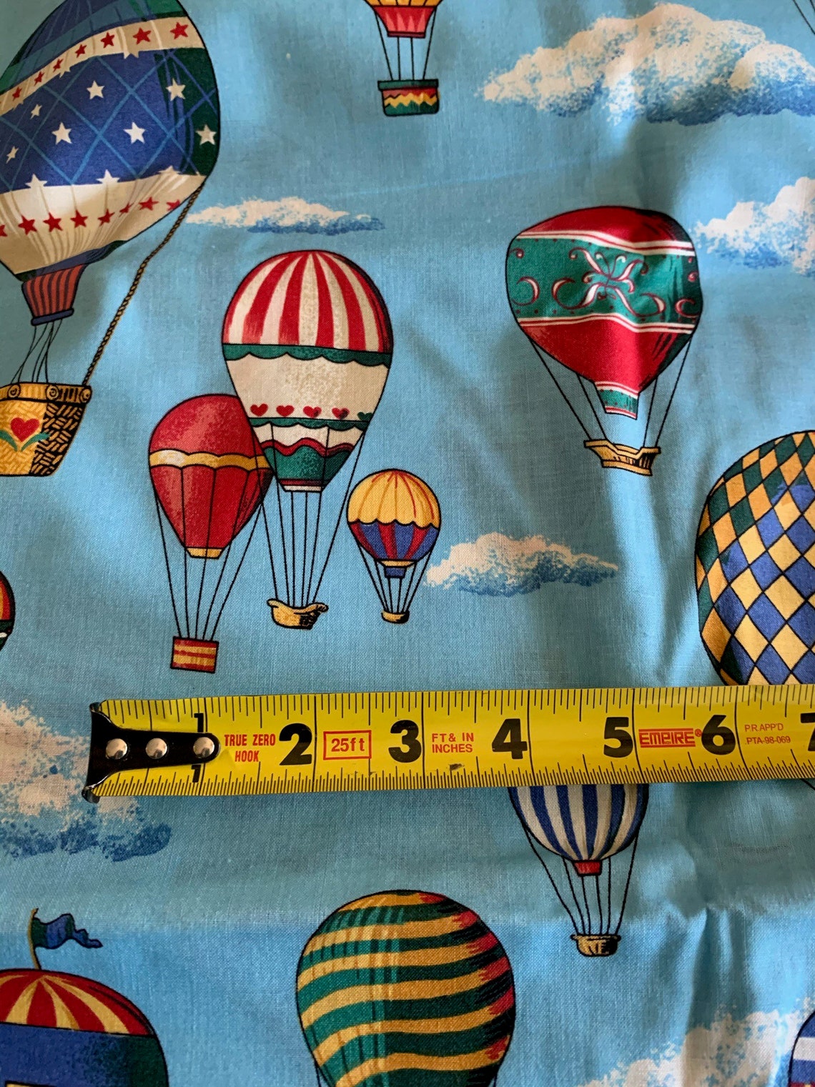 1 2 Yd Concord Fabrics Hot Air Balloon Cotton Fabric G4 Etsy