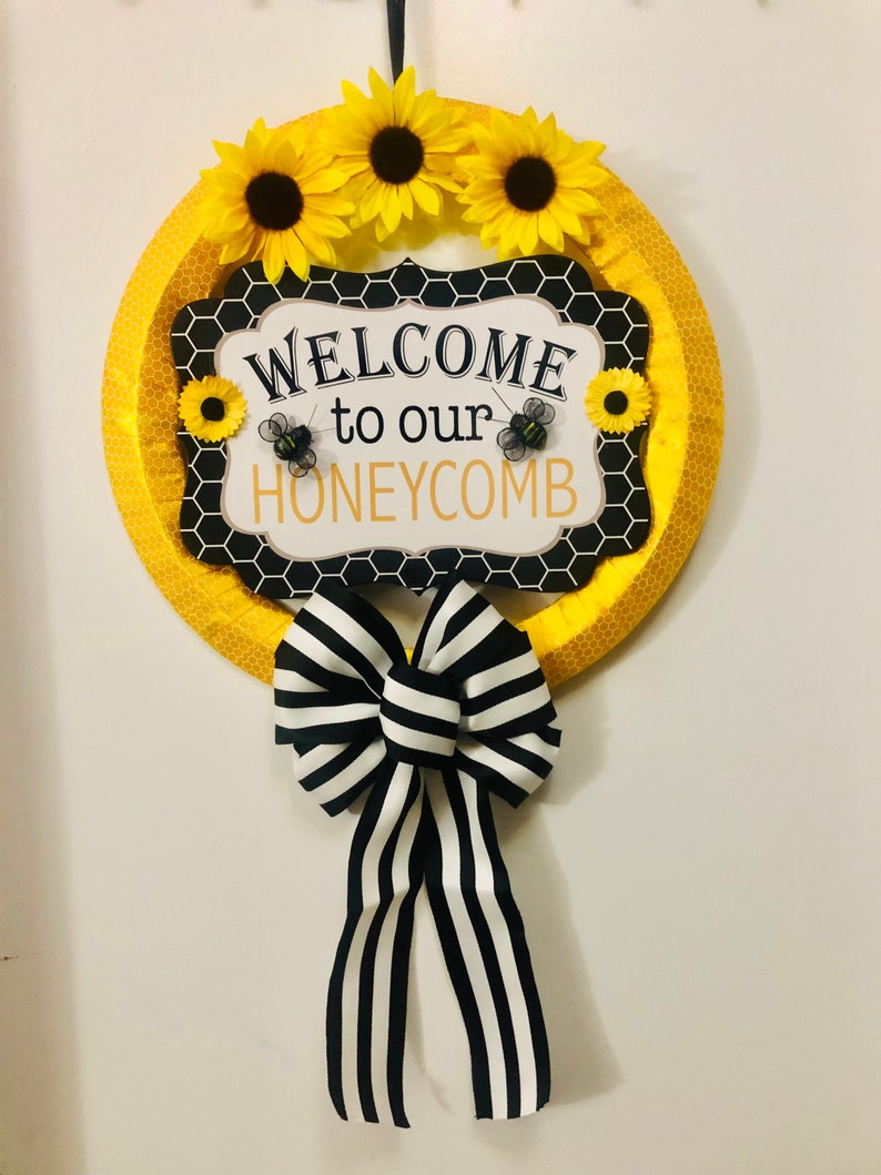 Bees Welcome to Our Honeycomb Wreath - Etsy