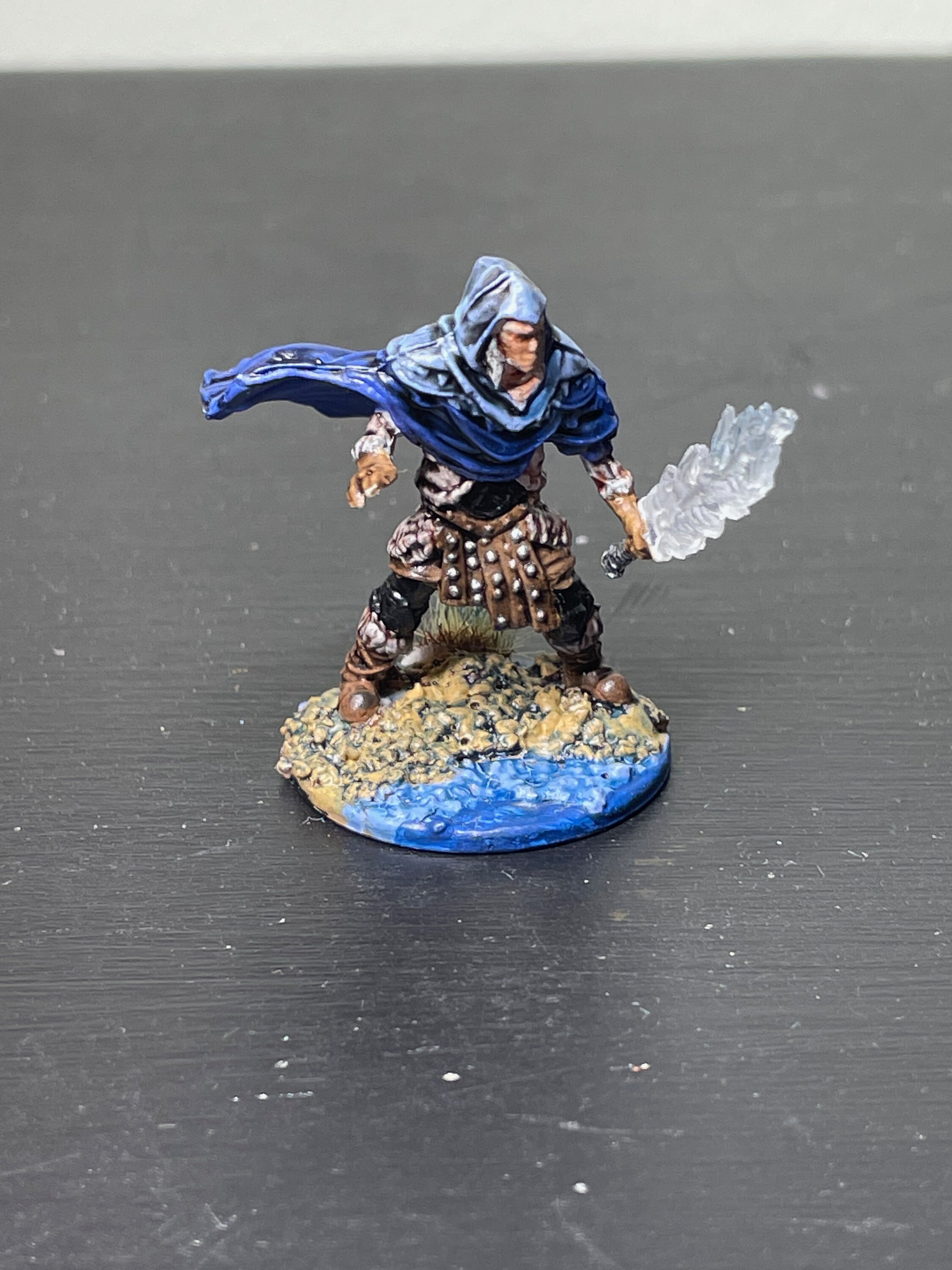 Custom Painted Male Elf Warrior - Nolzur's Marvelous Miniatures ...