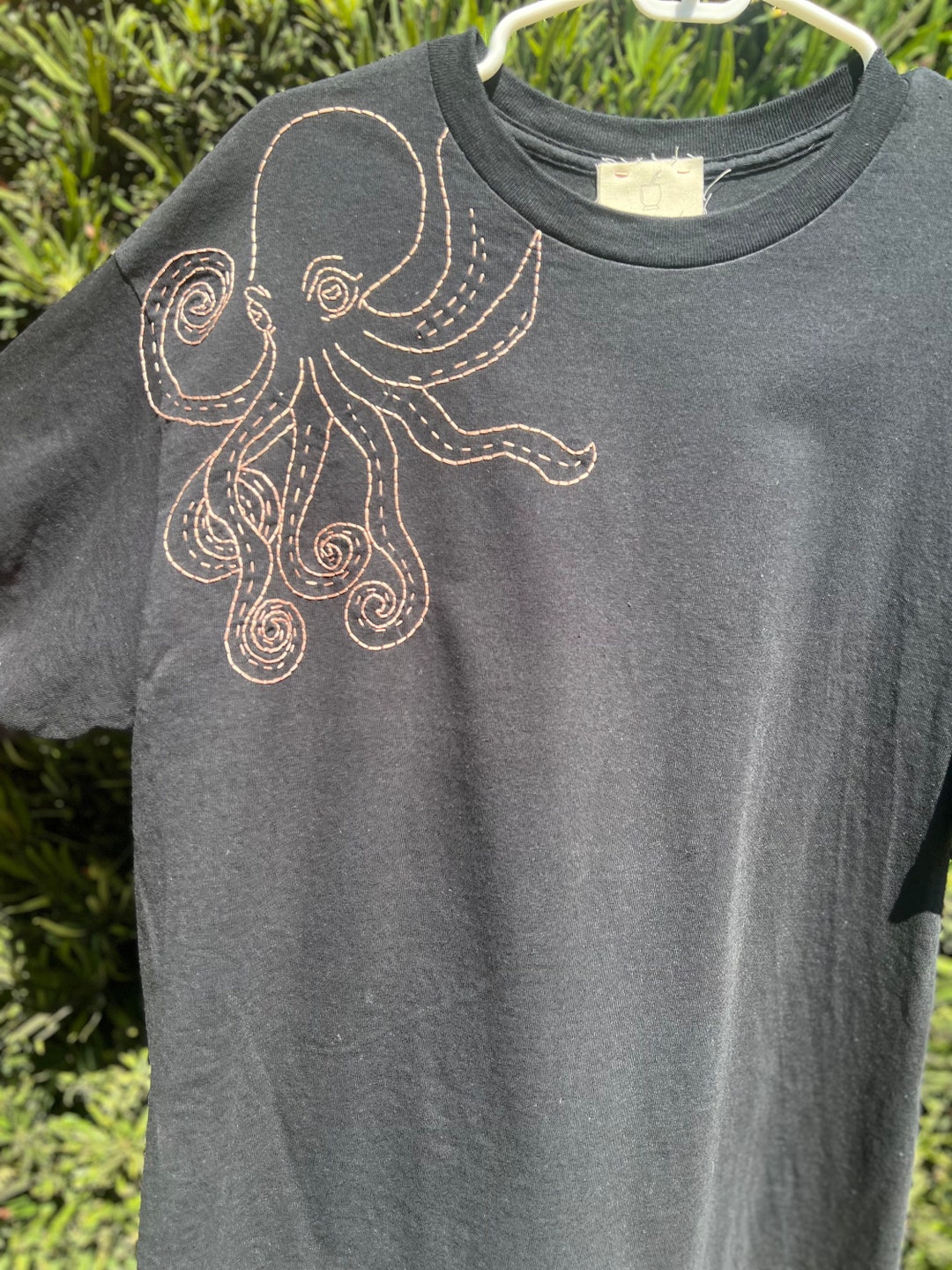 HAND EMBROIDERED OCTOPUS Crewneck T-shirt - Etsy