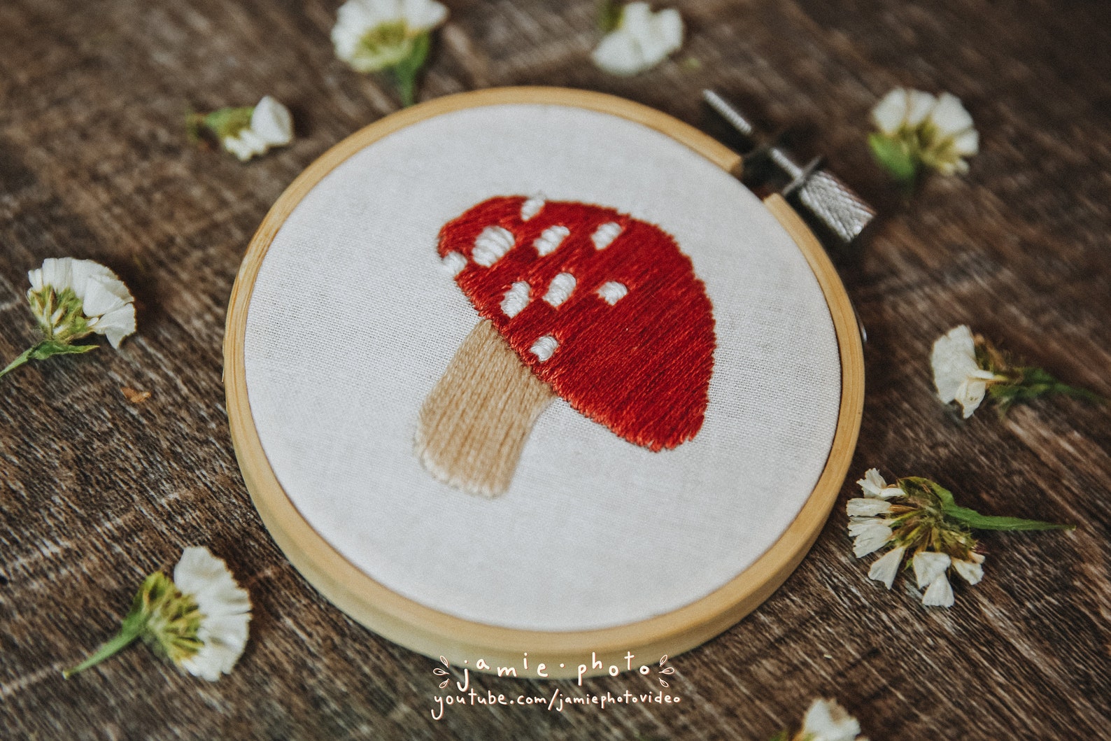 Mushroom Embroidery Pattern Beginners Hand Embroidery Mushroom Design ...