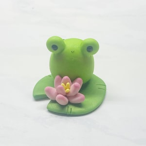 Frog Lily Pad Clay Figurine- Polymer Clay Figurine- Kawaii Clay - Etsy