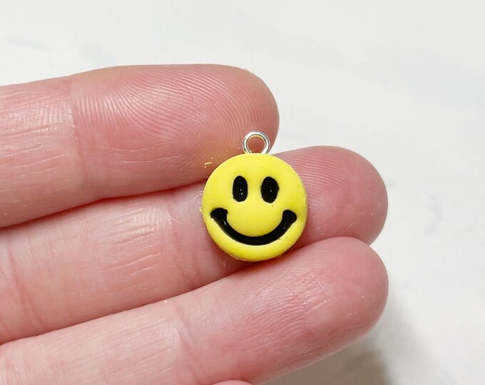 Smiley Face Clay Charm- Polymer Clay Charm- Stitch Marker - Etsy