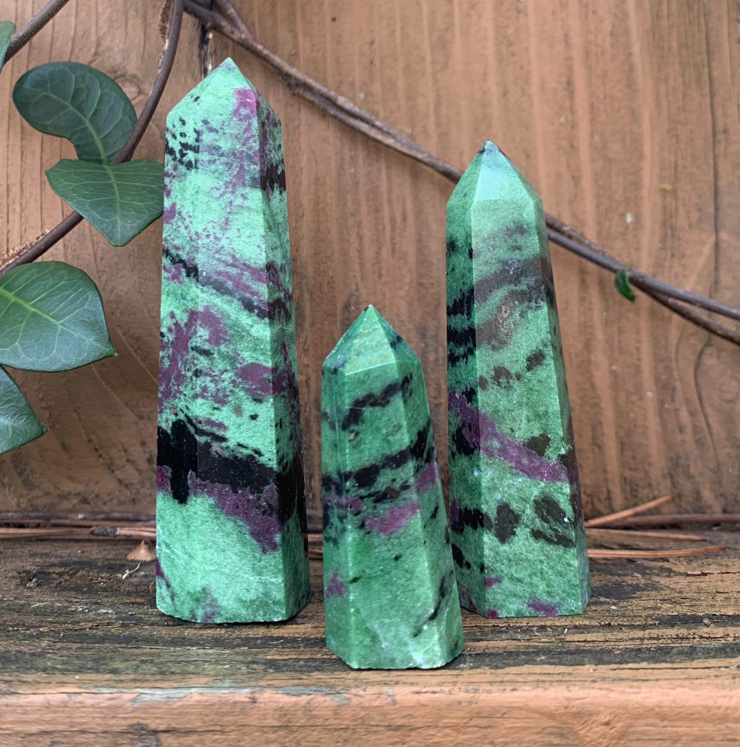 Ruby Zoisite Tower / Rubí pulido en Zoisite Point / Healing | Etsy