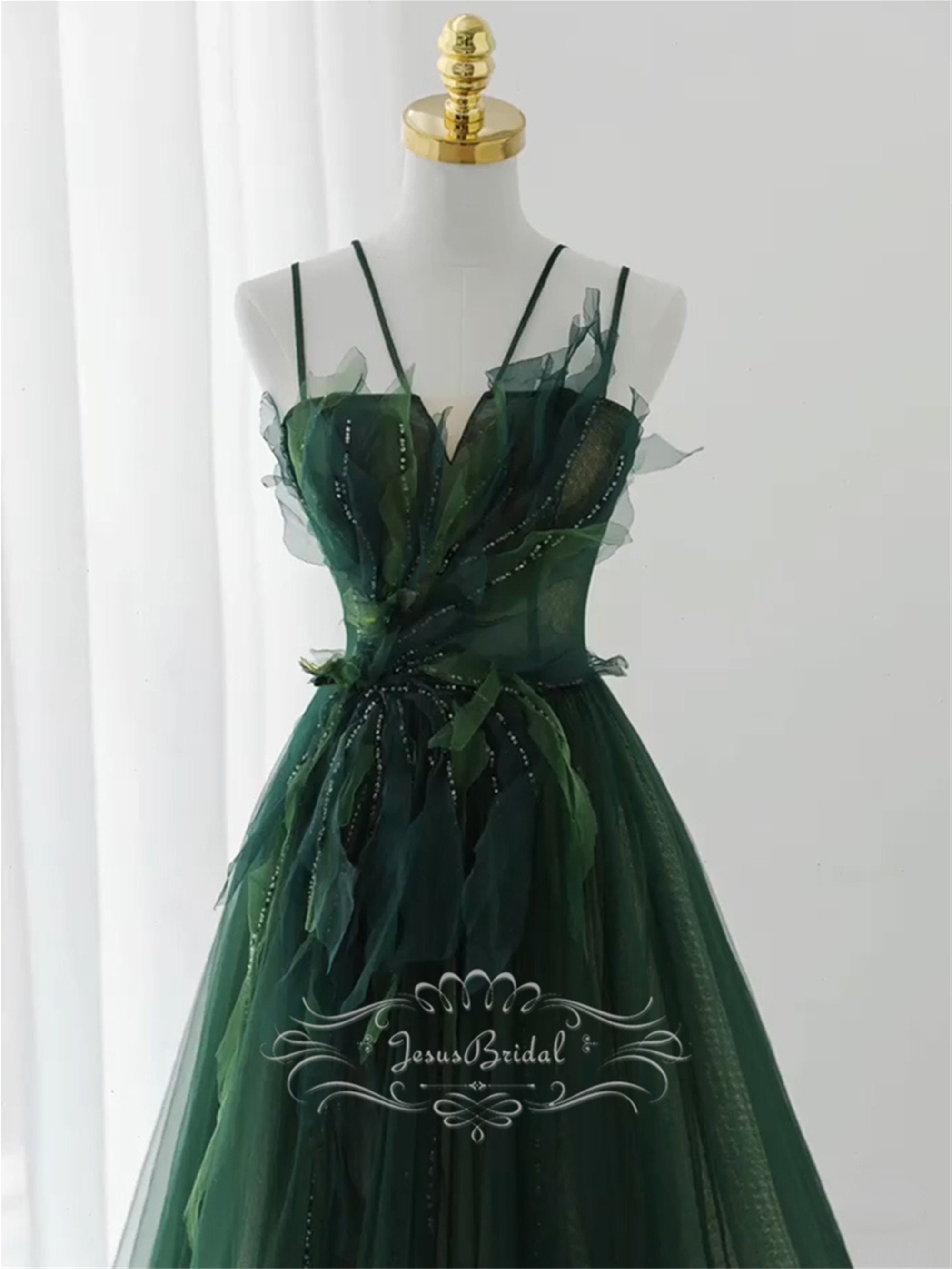 Emerald Green Prom Dresses With Sleeves