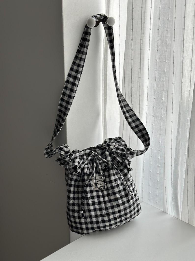 Quilted Bucket Bag Sewing Pattern | Ruffle Drawstring Purse (PDF ...