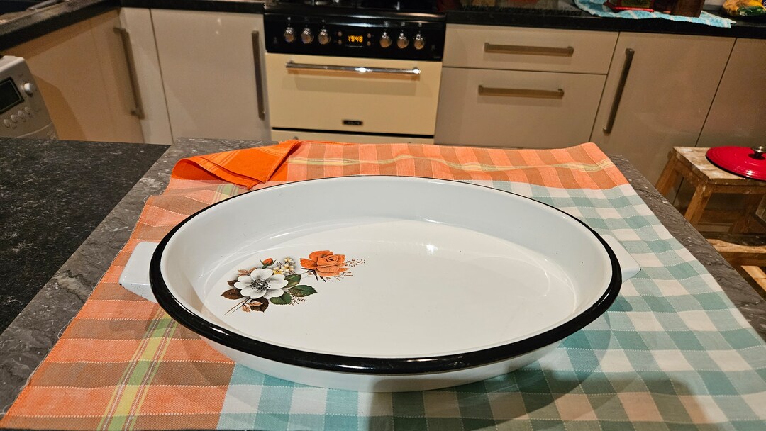 Vintage Enamel Wte Roasting Baking Tin Decorated Roses Retro Nostalgic ...