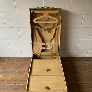 Vintage Luggage Steamer Trunk Case Chest Travelling Wardrobe Watajoy ...