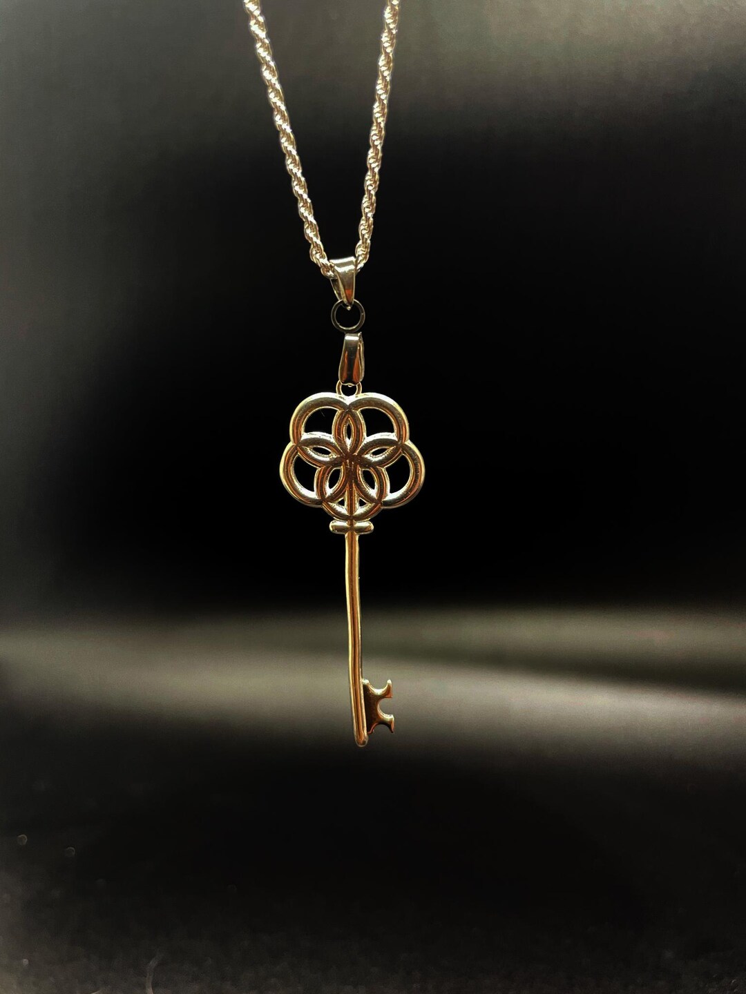 Vintage Look Handcrafted Silver Skeleton Key Pendant, Mythical Tree of ...