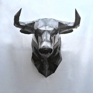 Metal Bull Bull Sculpture De Miura, Metal Bull Sculpture, Artisan Bull ...
