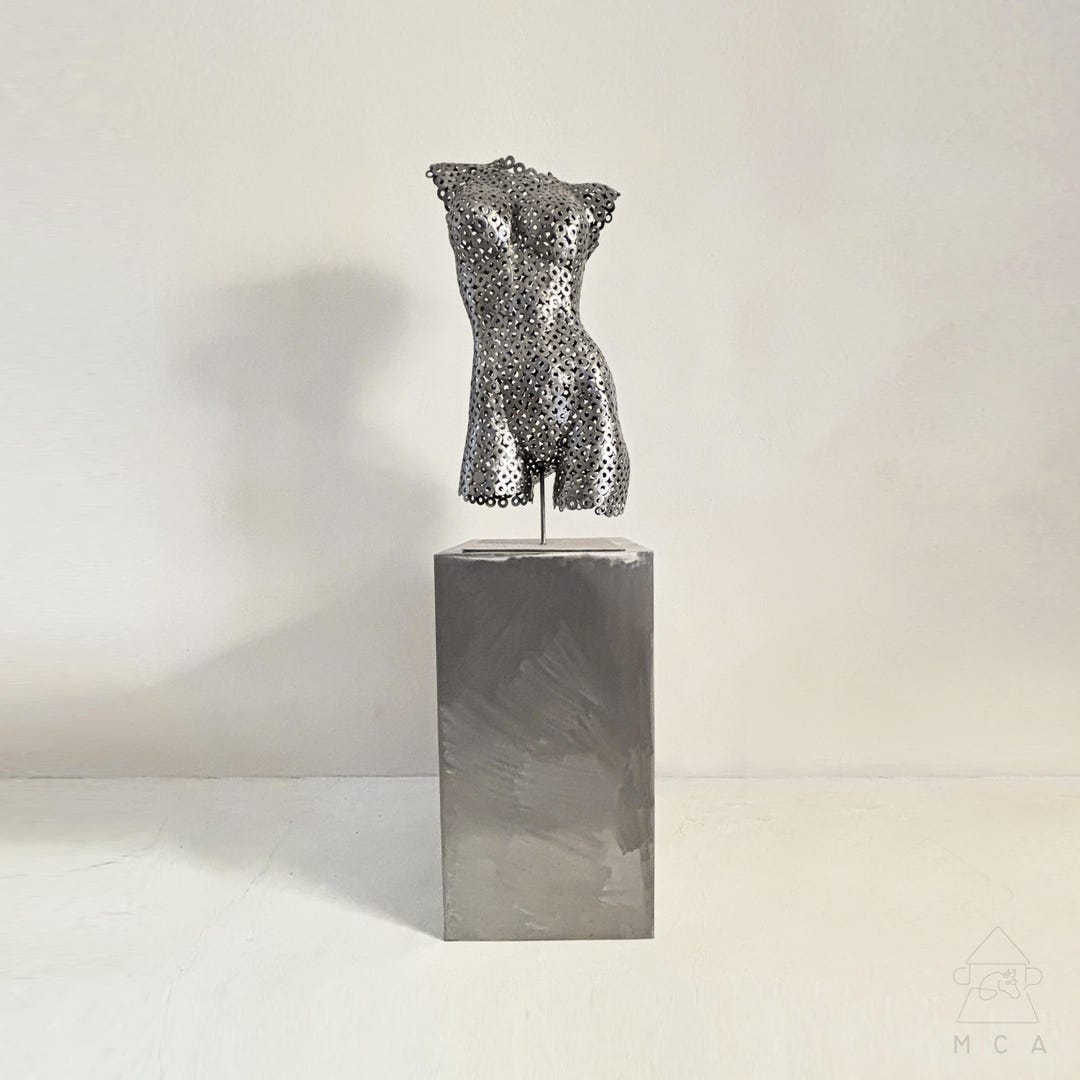 Abstract Female Torso Sculpture – Modern Metal Art for Home Decor ...