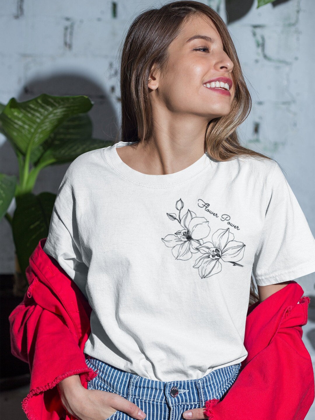 Floral Line Art T-shirt, Botanical Design Print, Women's Soft Cotton ...