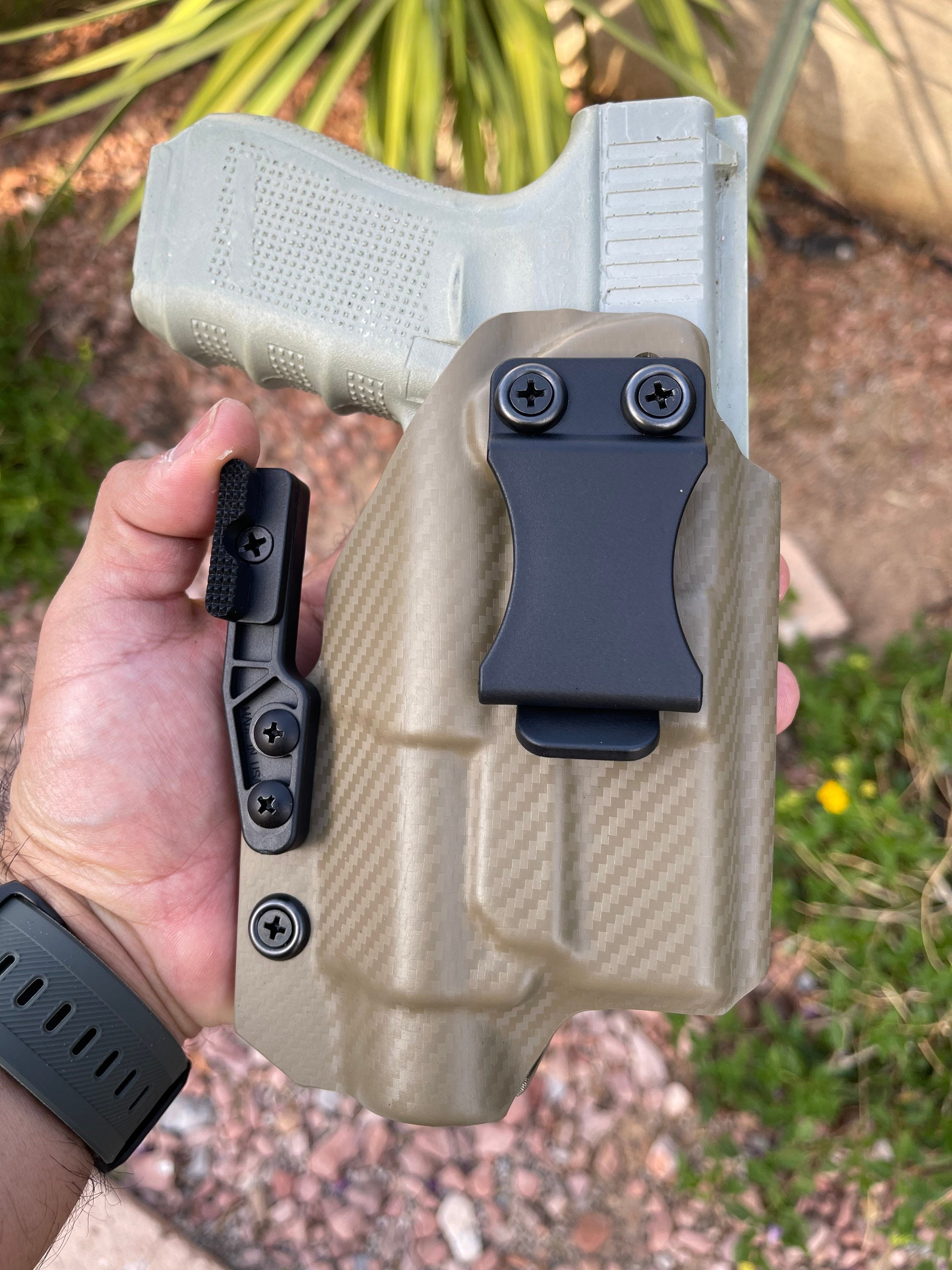 IWB Glock 17 Gen 5 W/modwing Claw Light Bearing Kydex Holster | Etsy