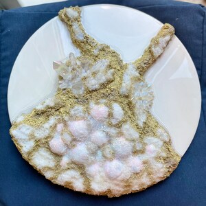 White and Gold Round Geode Art With Angel Aura Crystals and Clear ...