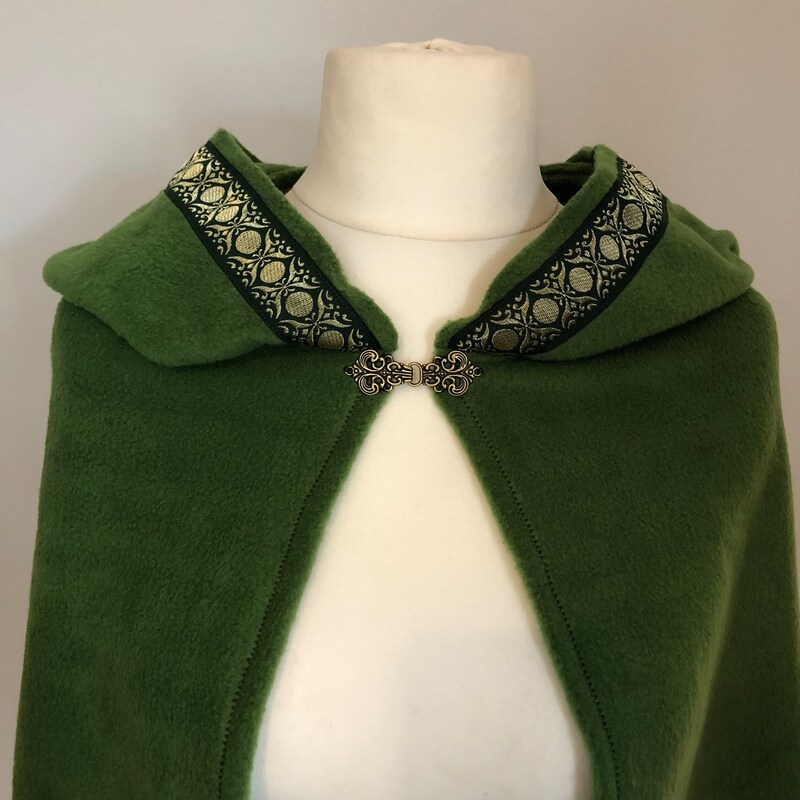 Green Capelet - Etsy