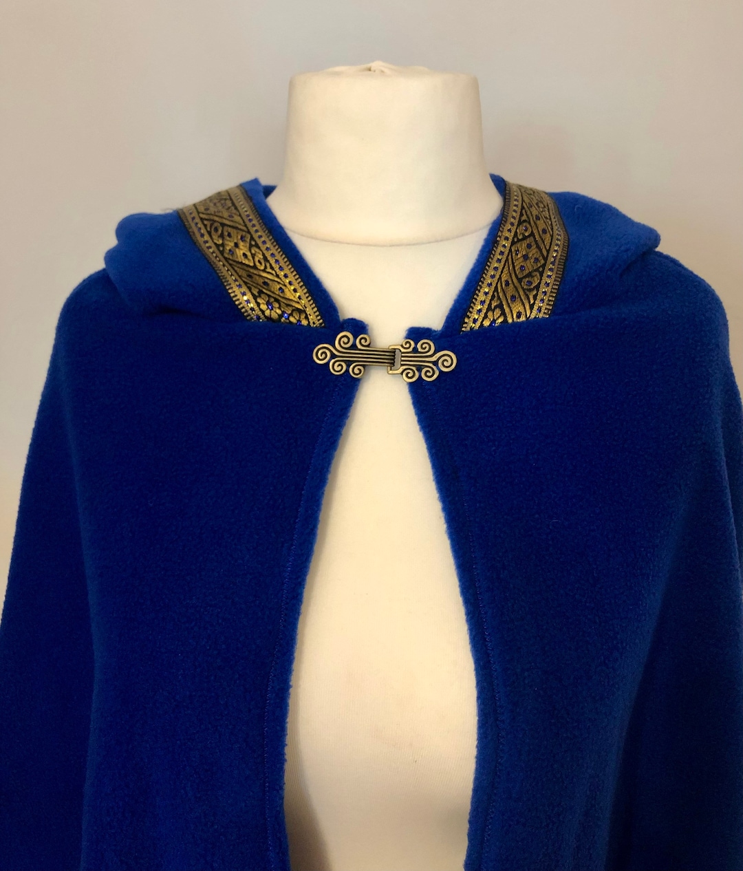 Royal Blue Anti Pil Polar Fleece Capelet,with Pointed Hood and Detailed ...