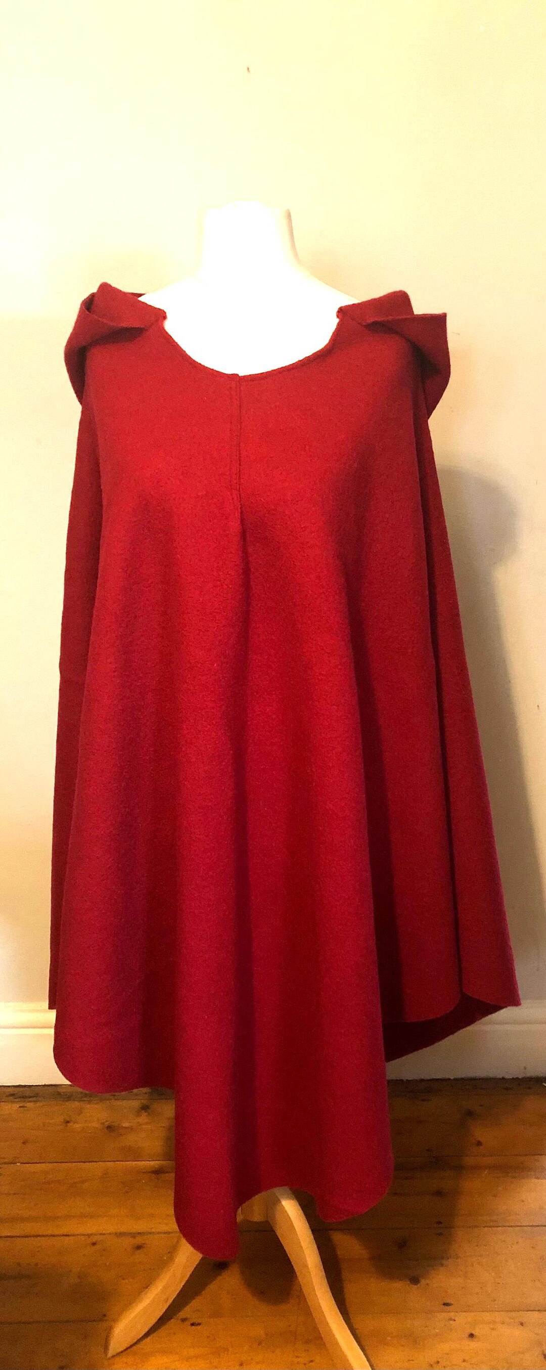 Red Pixie Poncho ,boiled Pure Wool With Pointed Hood, Celtic Style ...