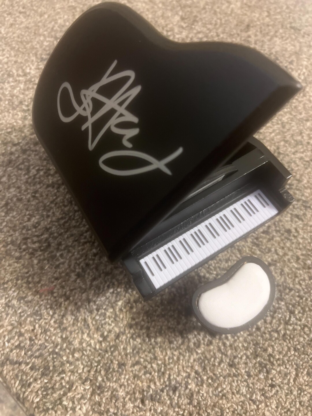 Elton John’s Signed Mini Baby Grand Piano - Etsy