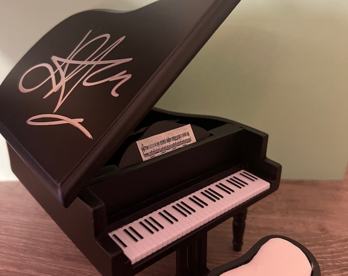 Elton Johns Signed Mini Baby Grand Piano - Etsy