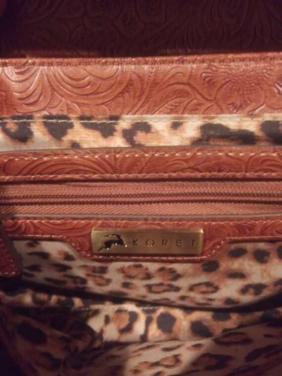 Vintage Koret Purse, Embossed outside, Bamboo lock, a… - Gem
