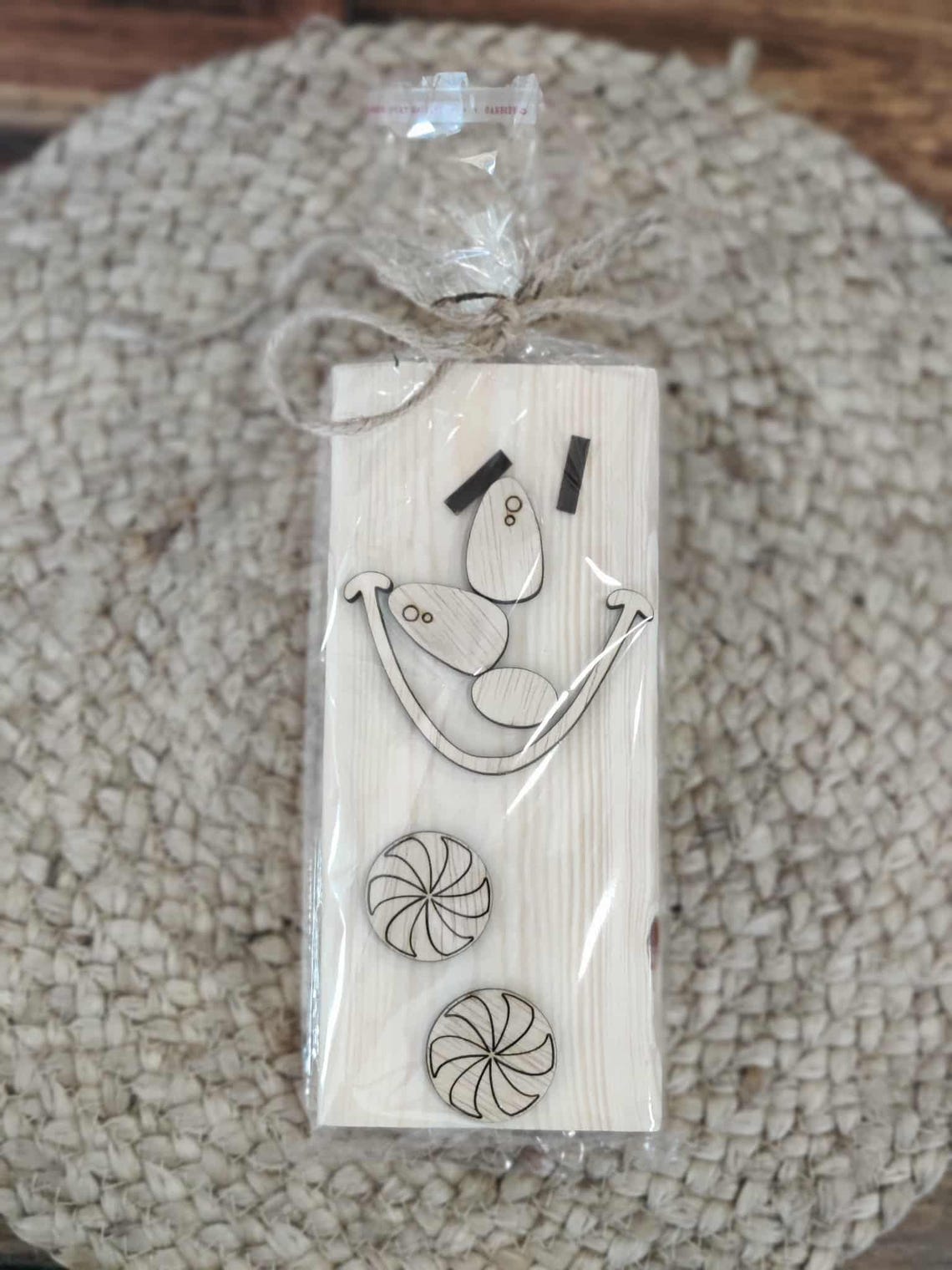DIY 2x4 Gingerbread Craft Kit | Wooden Gingerbread Face Block ...