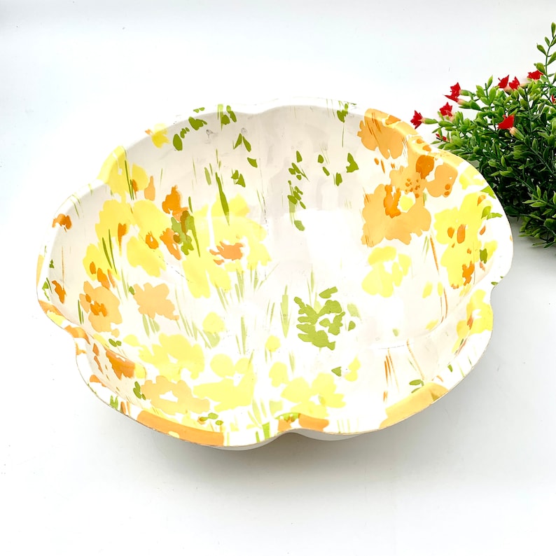 Vintage Pair of Colorful Plastic Ornate Shape Bowls Scallop - Etsy