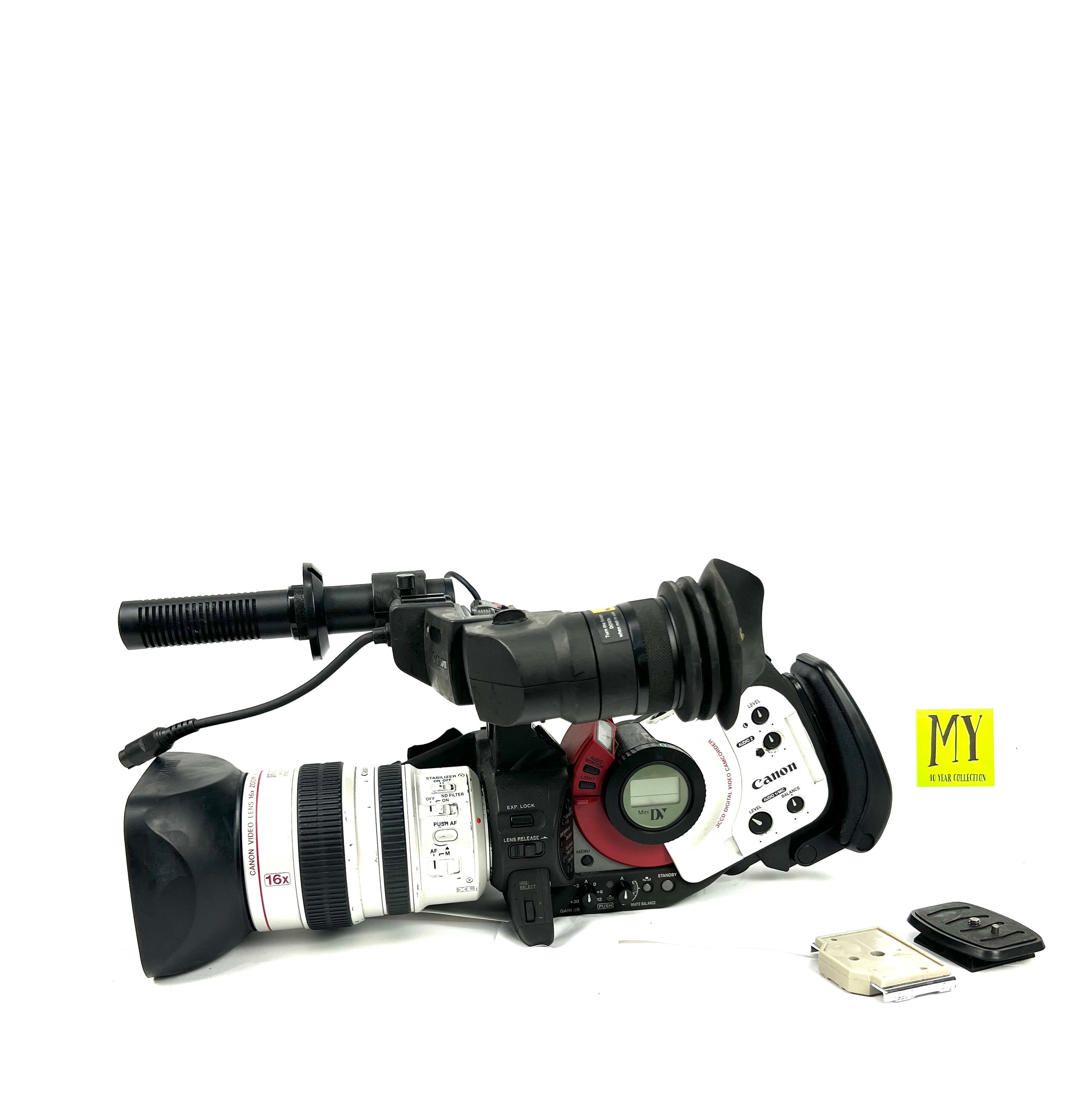 Vintage Camera - Canon XL1S Digital Camcorder - 1/3 Vintage Camera - Canon XL1S Digital Camcorder - 1/3