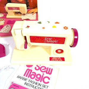 Vintage Mattel Sew Magic Barbie Fashion Set Sewing Machine Kit 1973 - Etsy