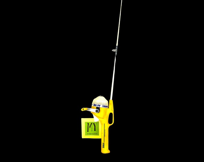 Vintage Kids Fishing Pole - Snoopy 24 Inch Fishing Pole - Yellow Toy ...