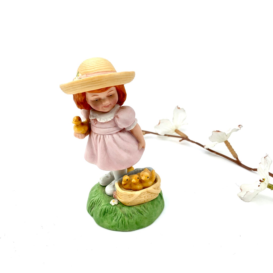 AVON Limited Edition Easter 1985 Girl With Baby Chicks Figurine Vintage ...