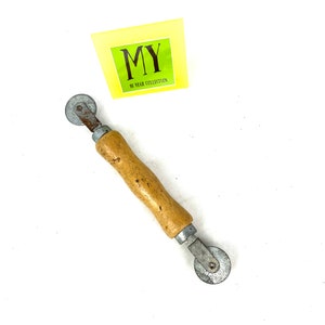 Vintage Tool - Double Ended Hand Spline Roller Wood Handle Taiwan ...