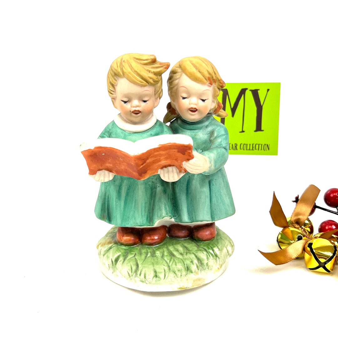 Beautiful Vintage Handgemalt Figurine Boy and Girl Choir Singers ...