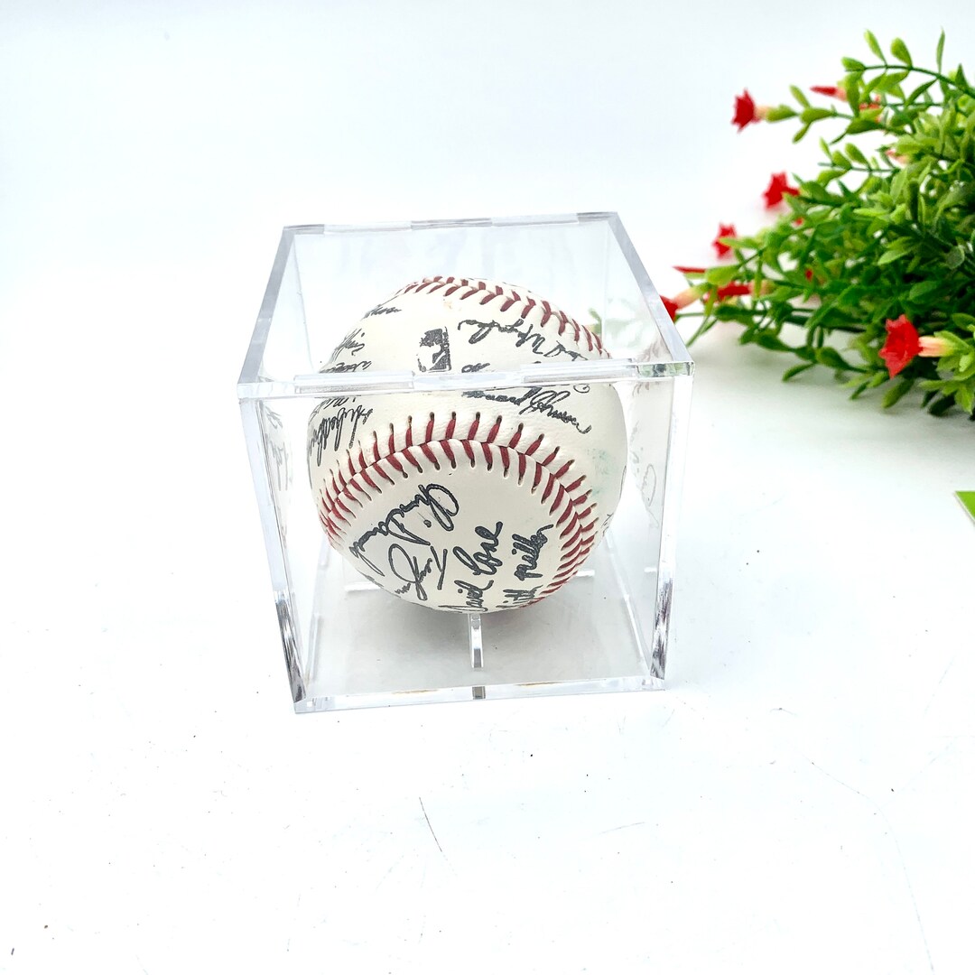 1990 New York Mets Signed Baseball - Frank Viola, Mackey Sasser, David ...