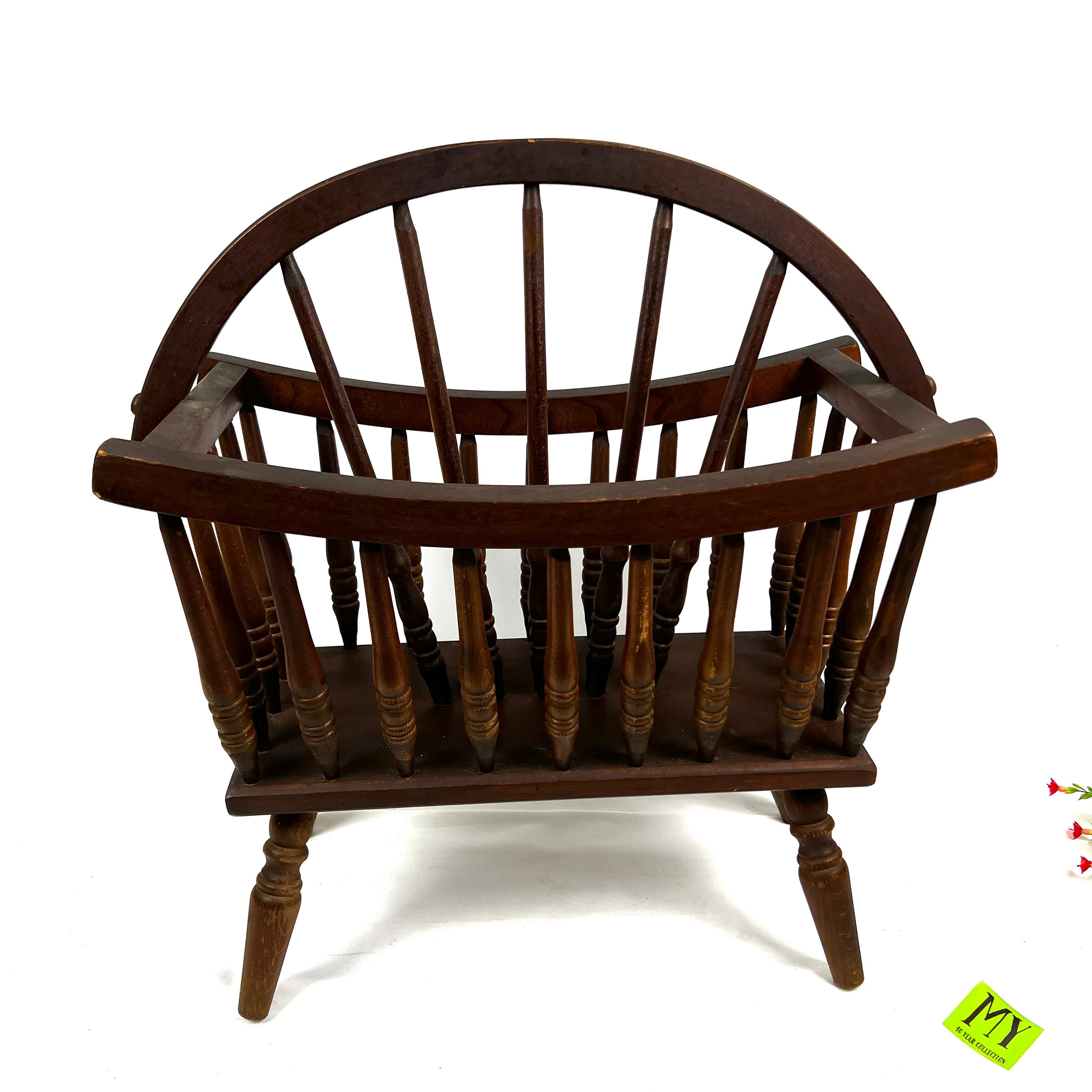 Vintage Solid Oak Wagon Wheel Spindle Magazine Holder Wooden Newspaper ...