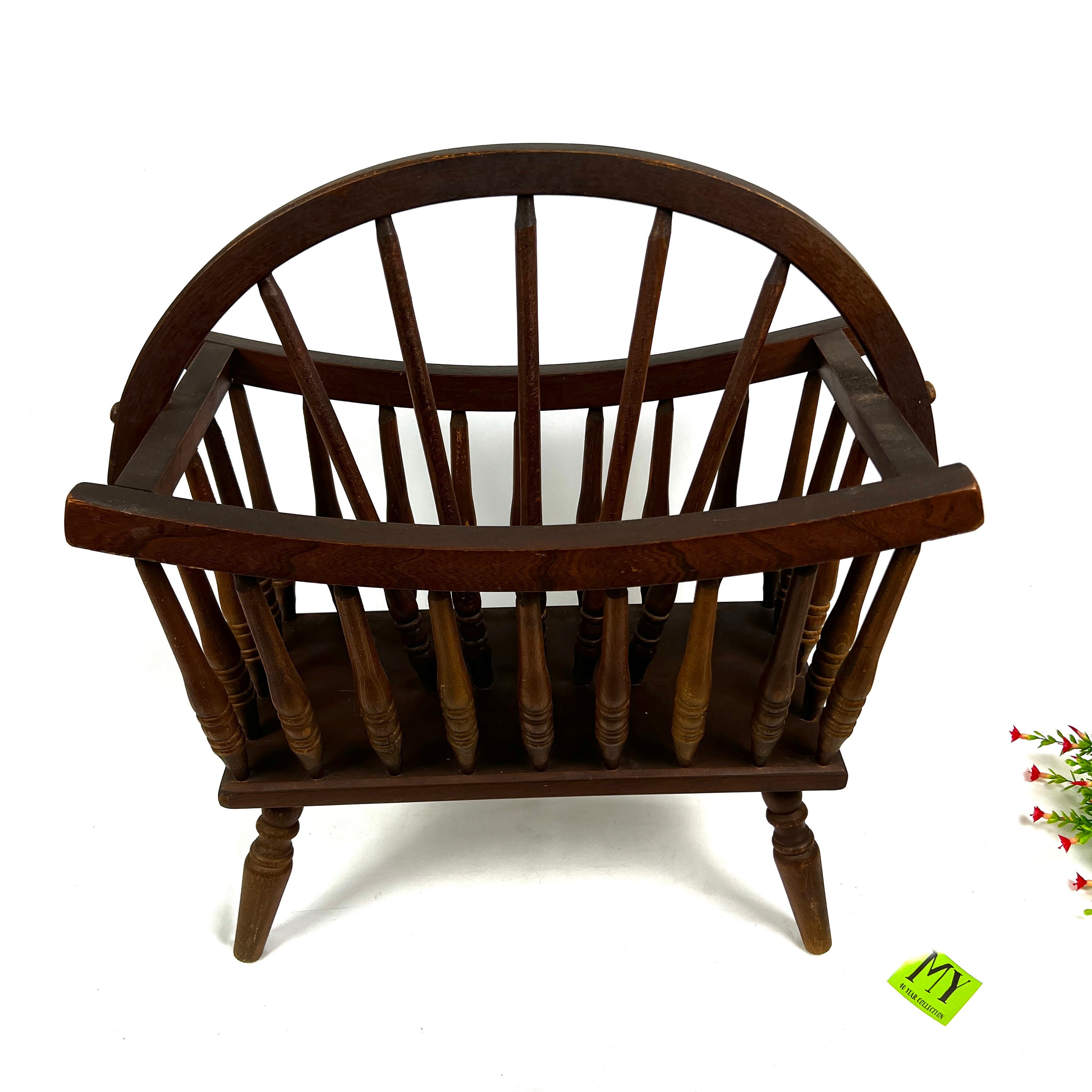 Vintage Solid Oak Wagon Wheel Spindle Magazine Holder Wooden Newspaper ...