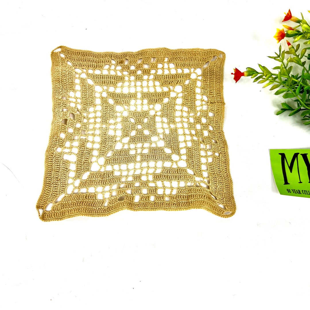 Antique Handmade Square Cream Crochet Doily Square Cube Pattern ...